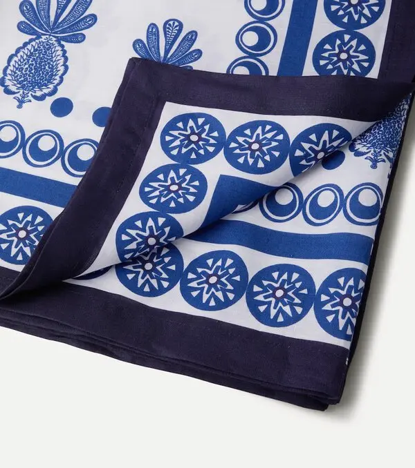 La DoubleJ Big Pineapple Blu Medium Tablecloth