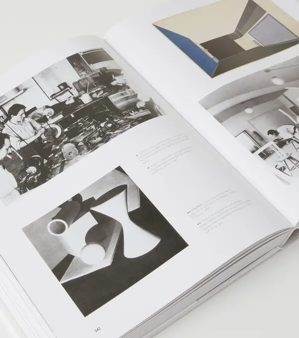 TASCHEN Bauhaus: Updated Edition Xl Book