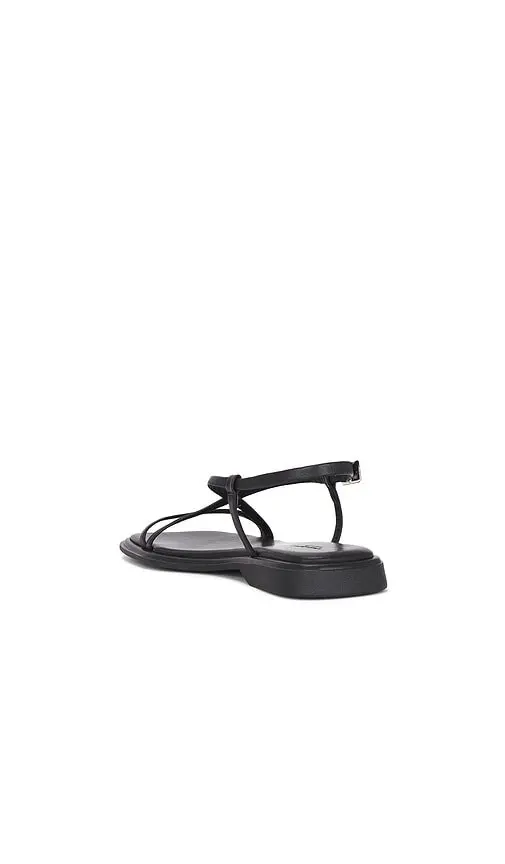 VAGABOND SHOEMAKERS Izzy Sandal - Black
