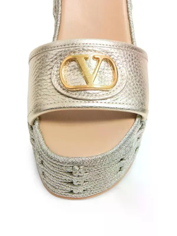 Valentino Garavani Vlogo Signature Wedge Sandal 120mm In Laminated Grainy Calfskin - Neutrals