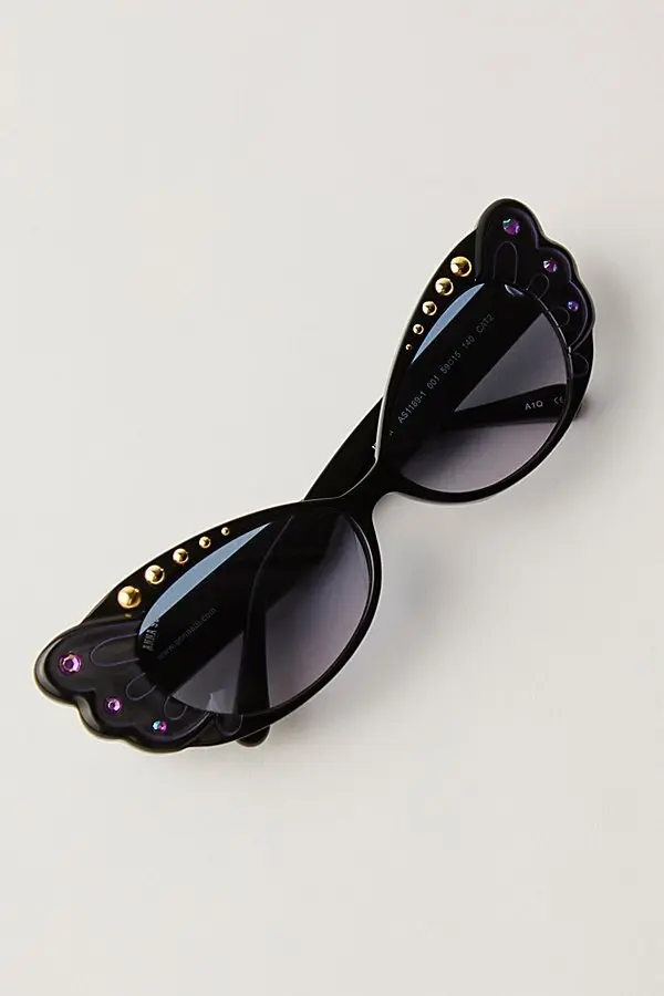 Anna Sui Pearl Wing Oversized Sunglasses - Black | Editorialist display picture 3