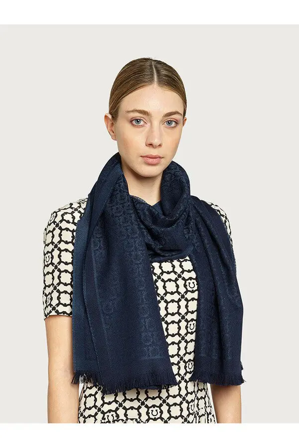 FERRAGAMO Gancini Scarf