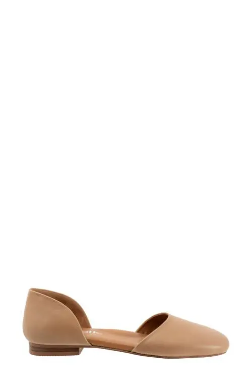 Softwalk Kamari D'orsay Flat - Beige