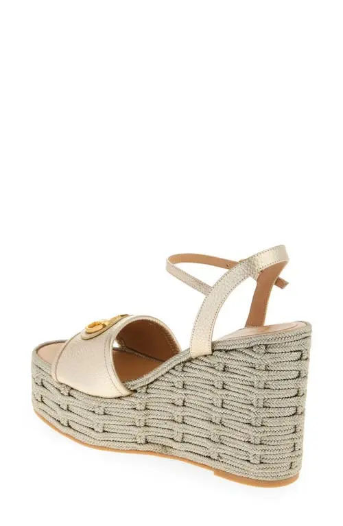 Valentino Garavani Vlogo Wedge Platform Sandal - Platino
