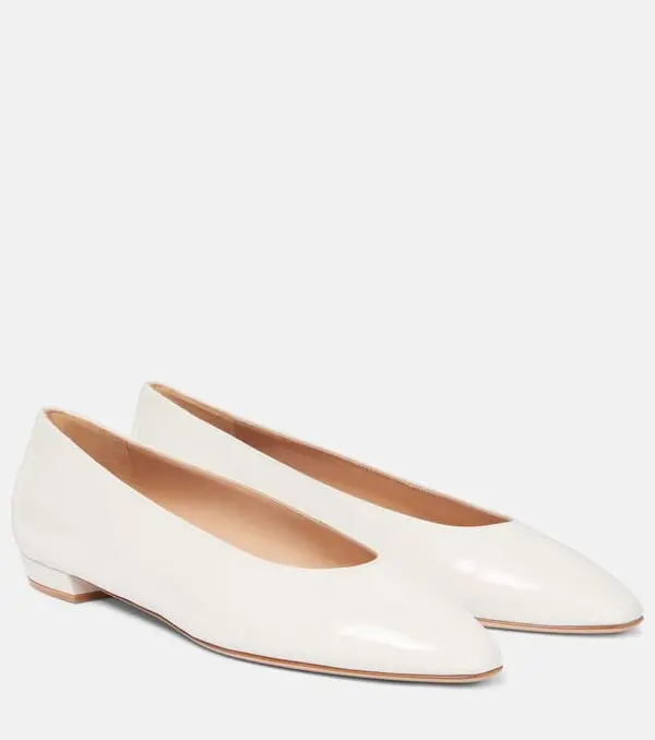 GIANVITO ROSSI Amelia Leather Ballet Flats - White