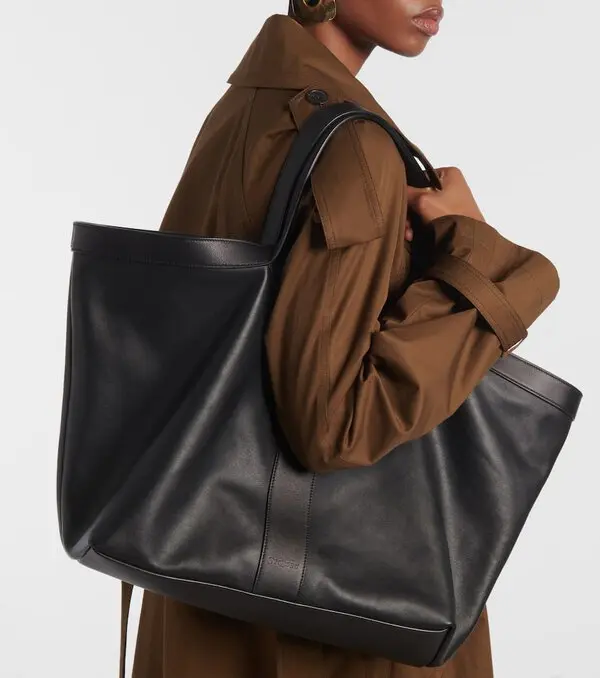 Saint Laurent Leather Tote Bag - Black