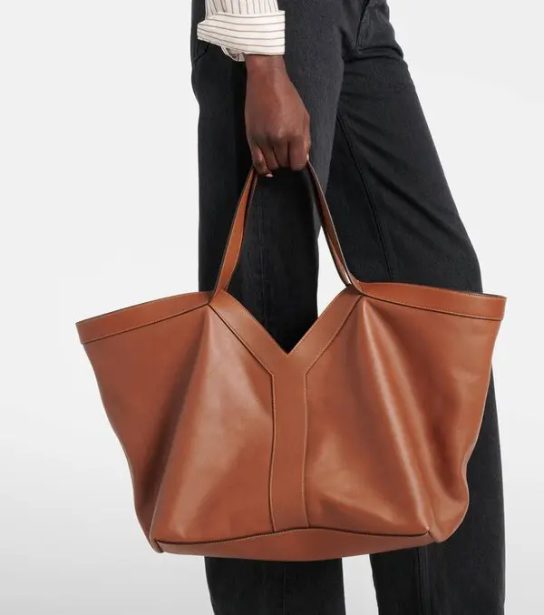 Saint Laurent Y Leather Tote Bag - Brown