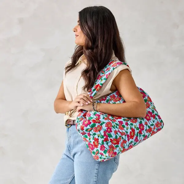 VERA BRADLEY Disney Miramar Weekender Bag