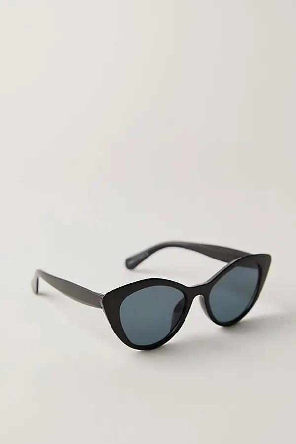 Free People Laurel Cat-eye Sunglasses - Black With Blue Lens