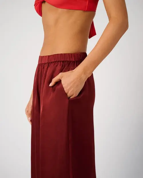 WeWoreWhat Mid-rise Satin Beach Pant - Oxblood/cherry