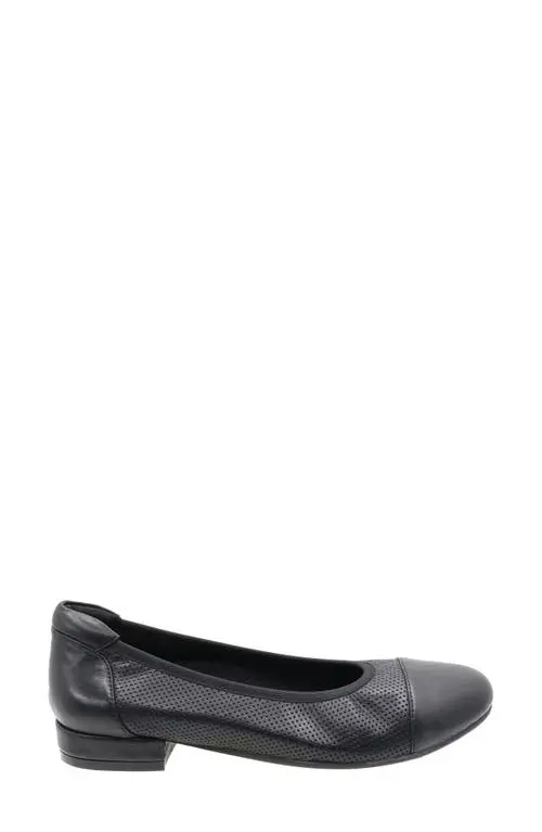 DAVID TATE Newton Cap Toe Flat - Black