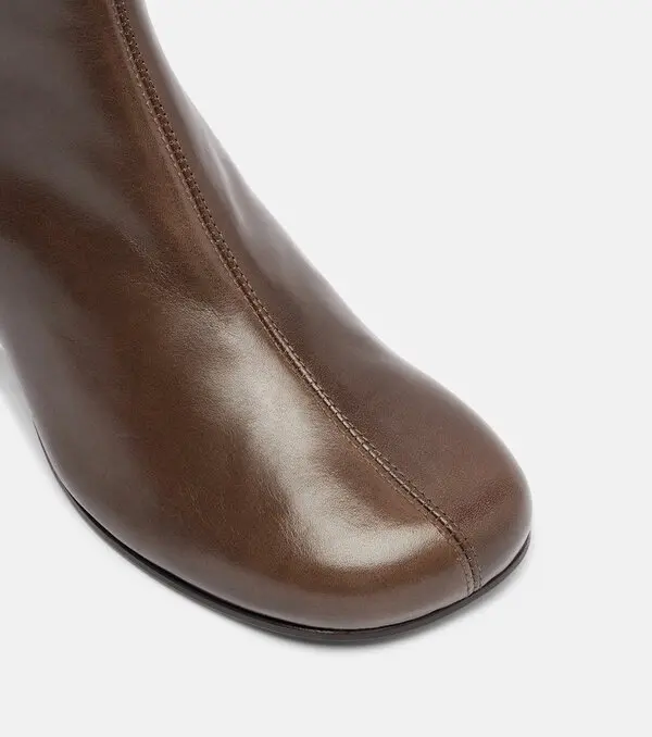 LEMAIRE Anatomic 55 Leather Ankle Boots - Brown