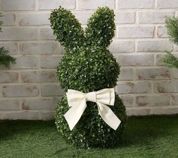 VALERIE PARR HILL Indoor/outdoor 24' Boxwood Bunny With Bow Valerie - One-color