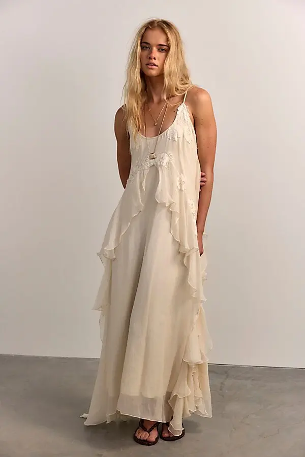 NIGEL PRESTON Chiffon Maxi Dress With Ruffled Detailing - Cream