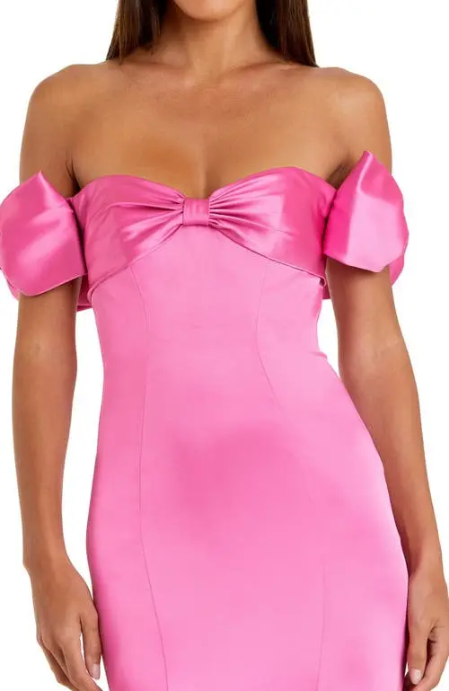 Mac Duggal Off-the-shoulder Bow Satin Mermaid Gown