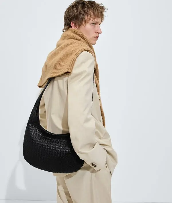 Bottega Veneta Intrecciato Nappa Fluffy Cross-body Bag - Black