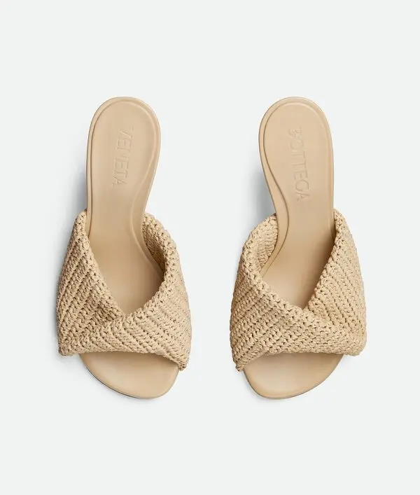 Bottega Veneta Blink Raffia Mule Sandal - Natural