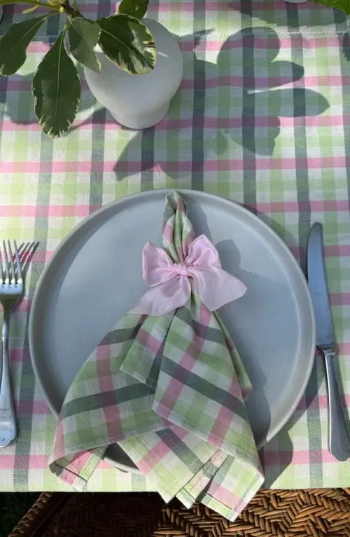 HEATHER TAYLOR HOME Gingham Tablecloth