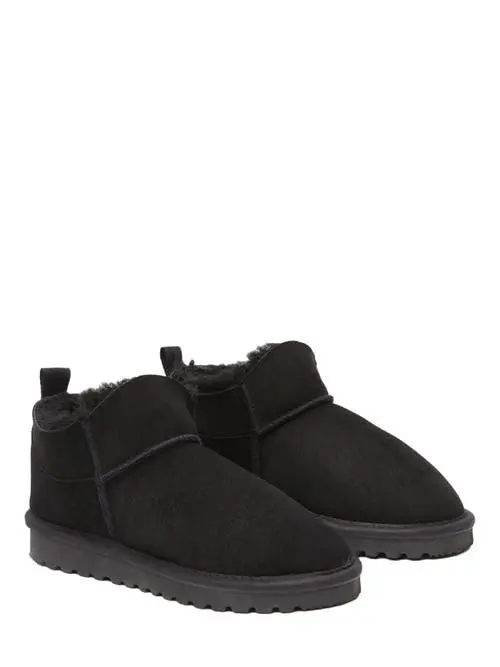 CELTIC & CO. Celt Super Shortie Shearling Boots - Black