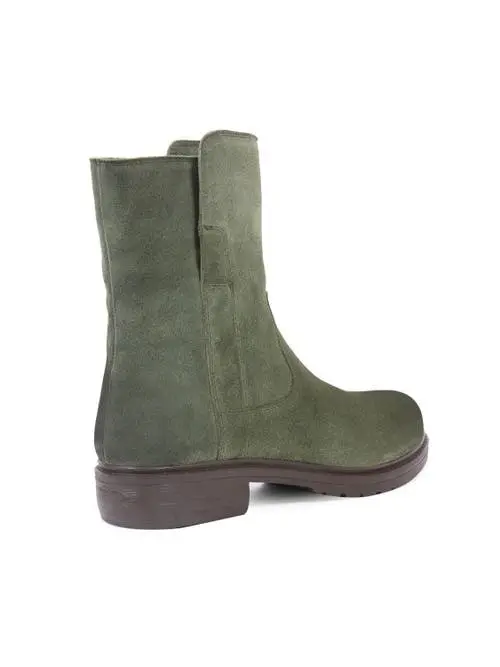 CELTIC & CO. Essential Leather Ankle Boots - Olive