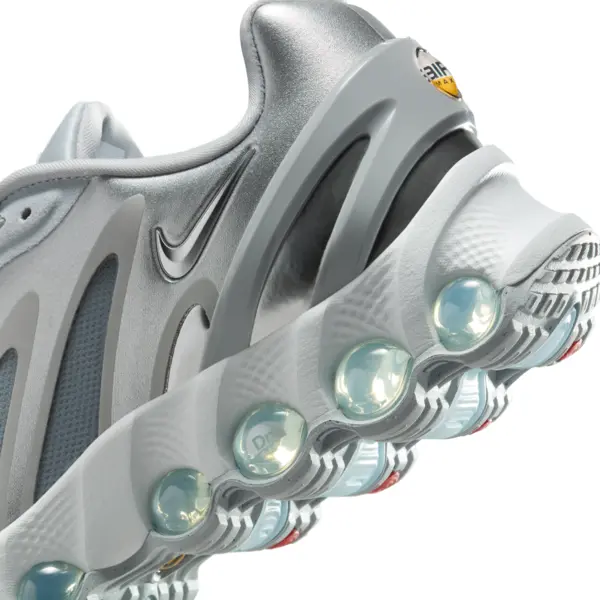 Nike Air Max Dn8 Sneakers - Grey