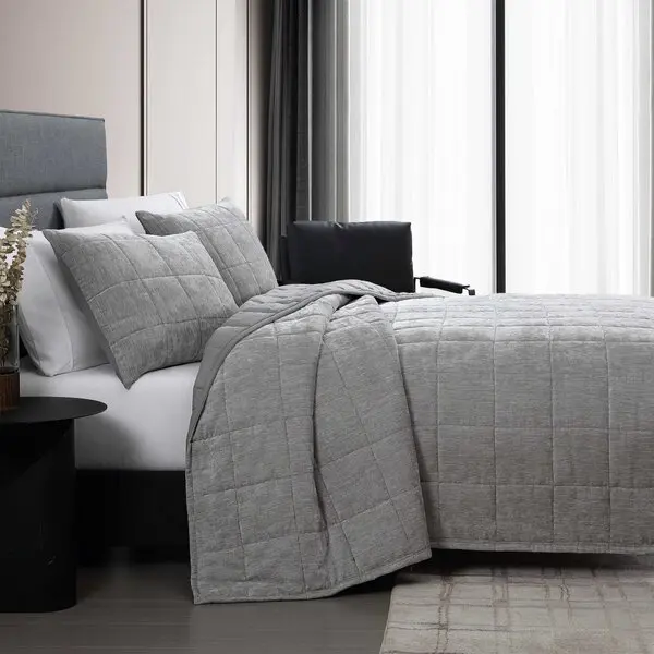 Vera Wang Chenille Box Solid 3 Piece Quilt Set, King - Silver Grey