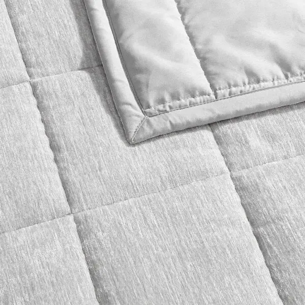 Vera Wang Chenille Box Solid 3 Piece Quilt Set, King - Silver Grey