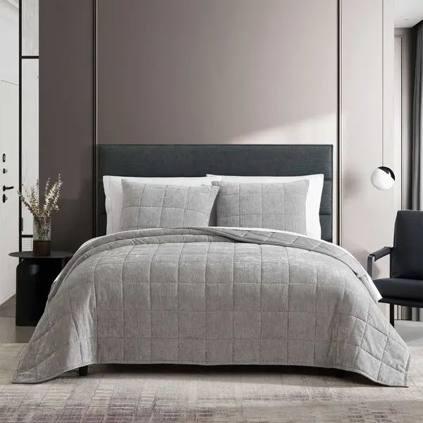 Vera Wang Chenille Box Solid 3 Piece Quilt Set, King - Silver Grey