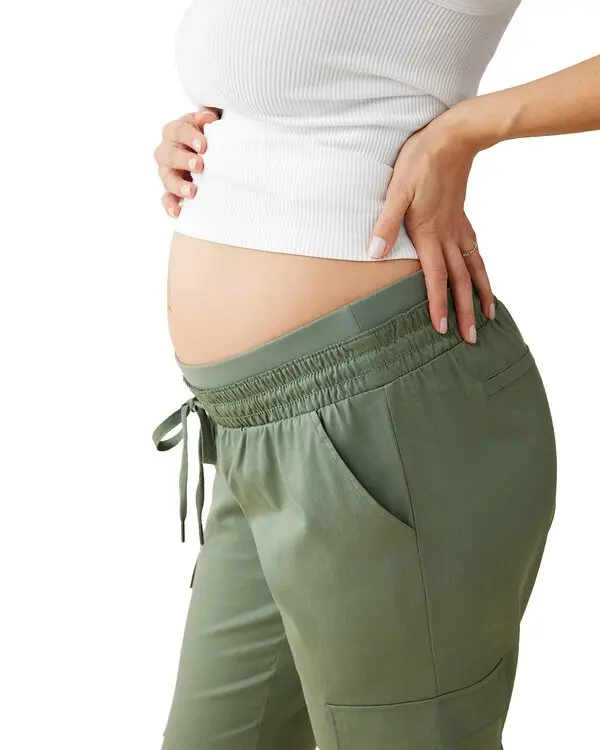 INGRID & ISABEL Maternity Cargo Pants