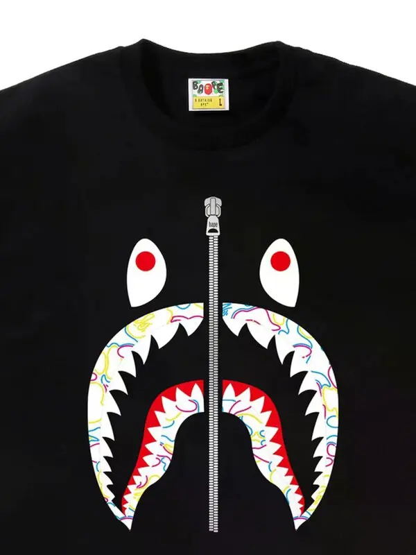 A BATHING APE Shark-print T-shirt - Black