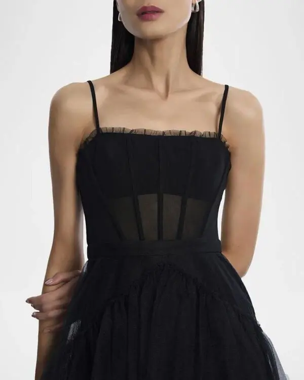 Bcbgmaxazria Oly Ruffle Tiered Corset Gown