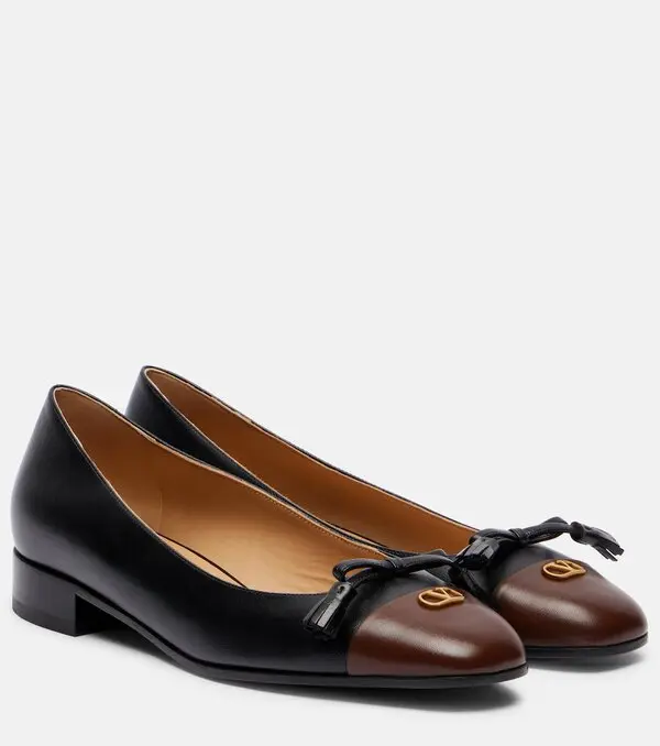 Valentino Garavani Valet Du Roi Leather Ballet Flats - Black