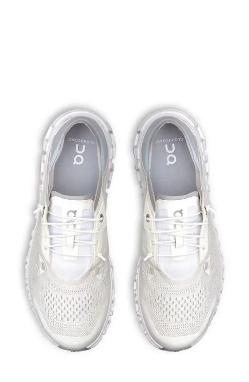 On Cloudcoast Sneaker - White/glacier