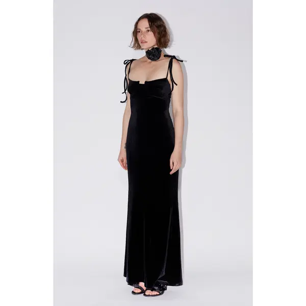 SAEMDI Open Back Velvet Maxi Dress - Black