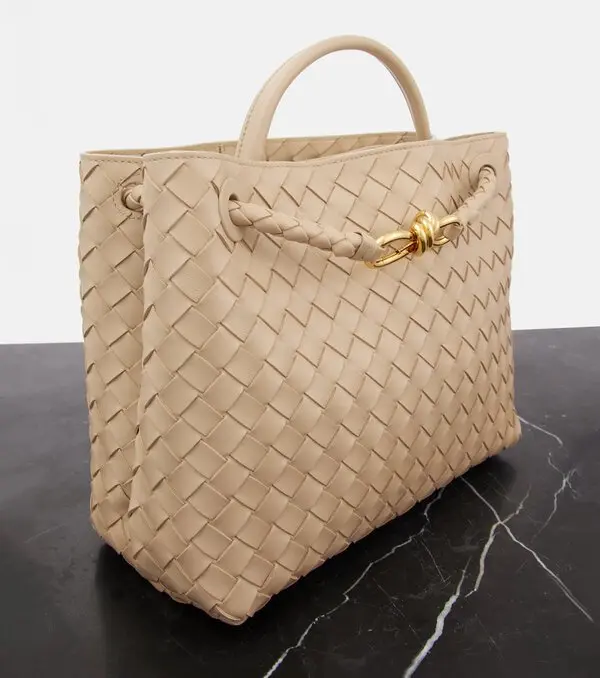 Bottega Veneta Andiamo Intrecciato Medium Leather Tote Bag - Beige