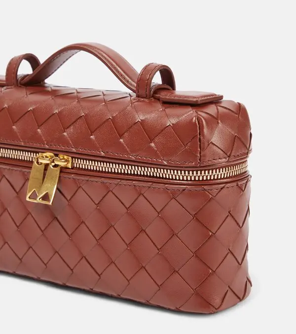 Bottega Veneta Intrecciato Leather Vanity Bag - Brown