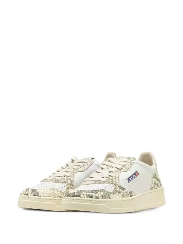 AUTRY Low Top Sneakers - White