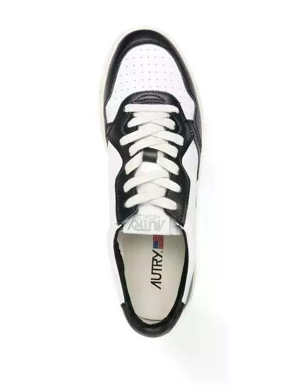 AUTRY Medalist Low Sneakers - White