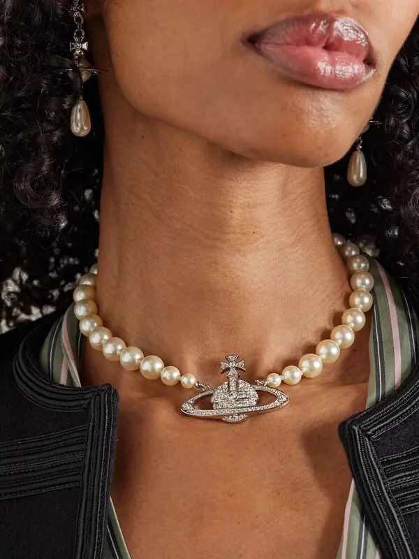 VIVIENNE WESTWOOD One Row Bas Relief Choker