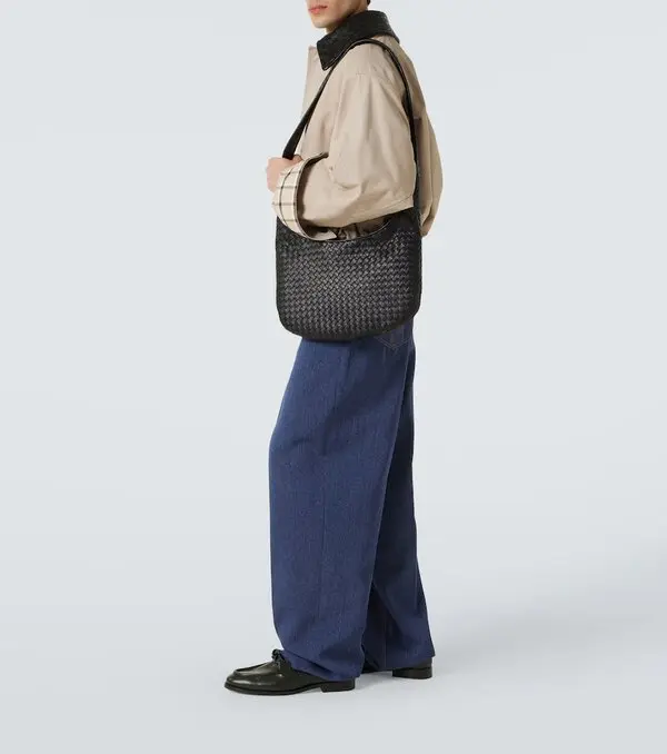Bottega Veneta Intrecciato Leather Messenger Bag - Black