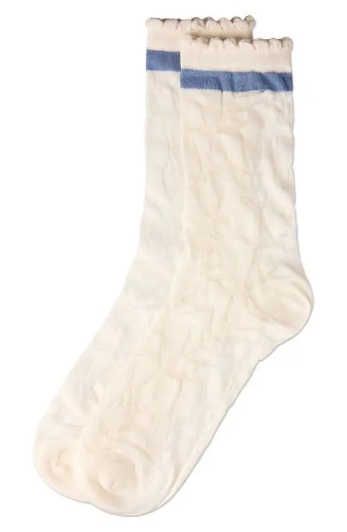 MEMOI Fern Leaf Crew Socks - Ivory