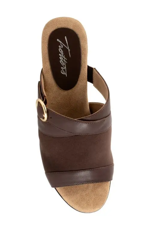 Trotters Mitzi Slide Sandal