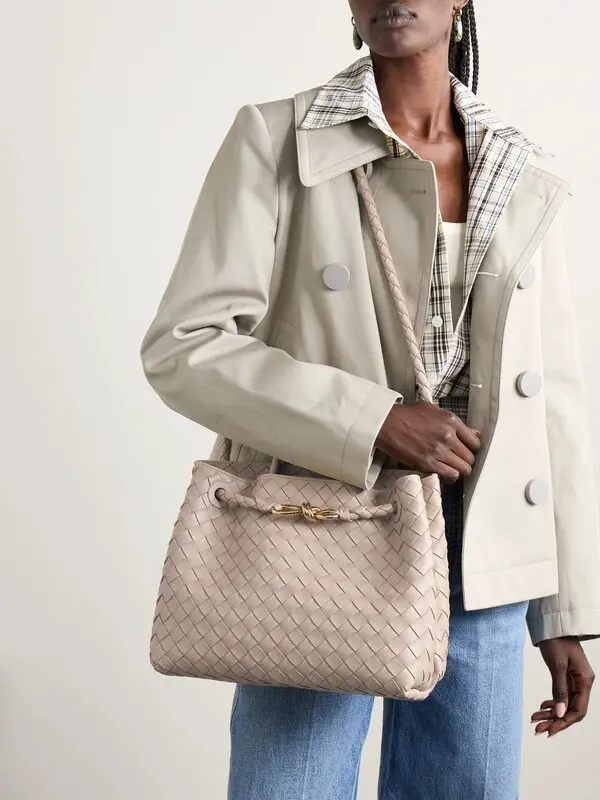 Bottega Veneta Andiamo Medium Intrecciato Leather Tote - Neutrals