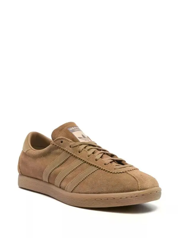 adidas tobacco pantone Men's Sneakers, Mesa Gum4, 8 UK Fashion Dipping its feet into more archival Adidas Tobacco Sneakers - Neutrals