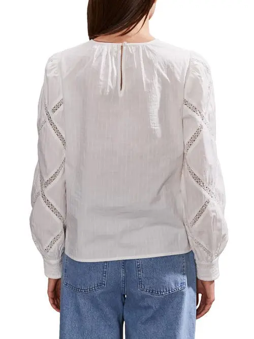RO&ZO Diamond Lace Trim Blouse