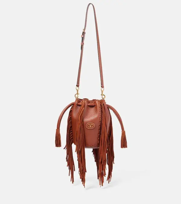 Valentino Garavani Nellcote Small Leather Bucket Bag - Brown