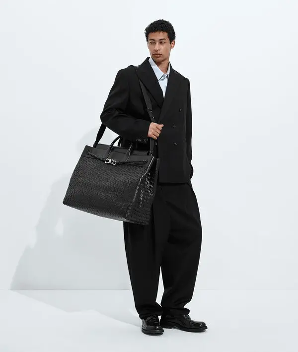 Bottega Veneta Large Andiamo Voyager - Black