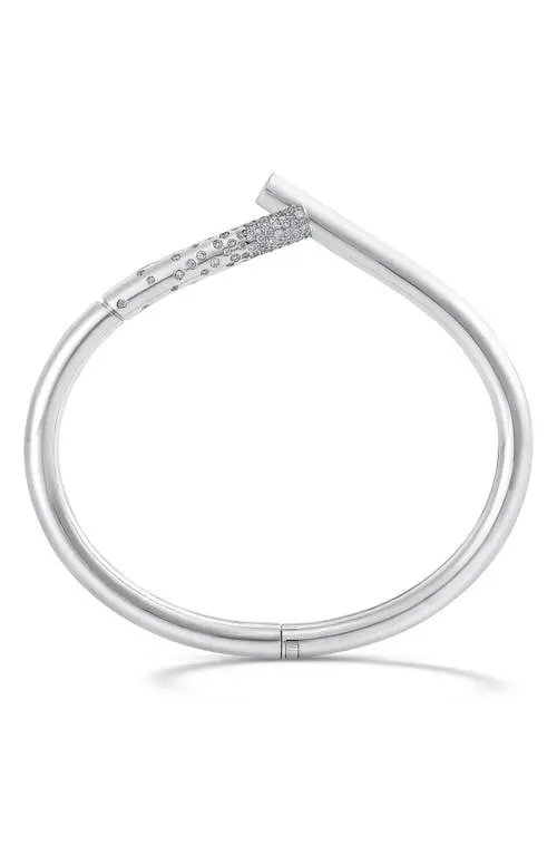 TABAYER Oera Pavé Diamond Hinged Bracelet - White Gold