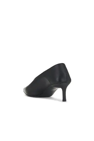 ST. AGNI Classic Fold Heel