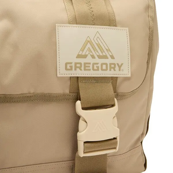 GREGORY Jawbreaker Messenger Bag - Field Tan